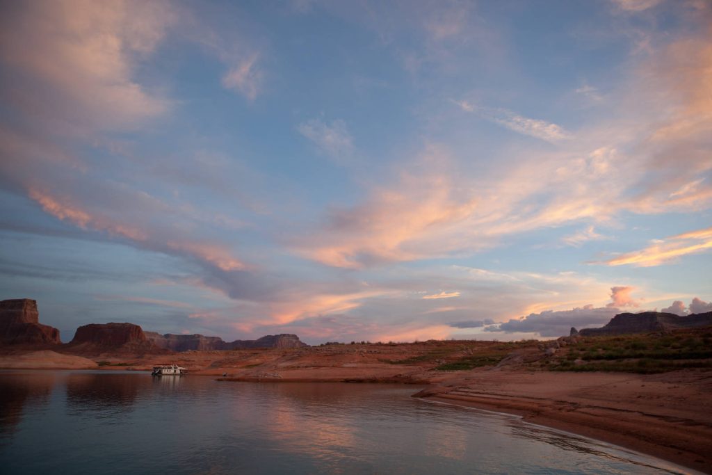 The Lake Powell Visitor Guide & Flipbook